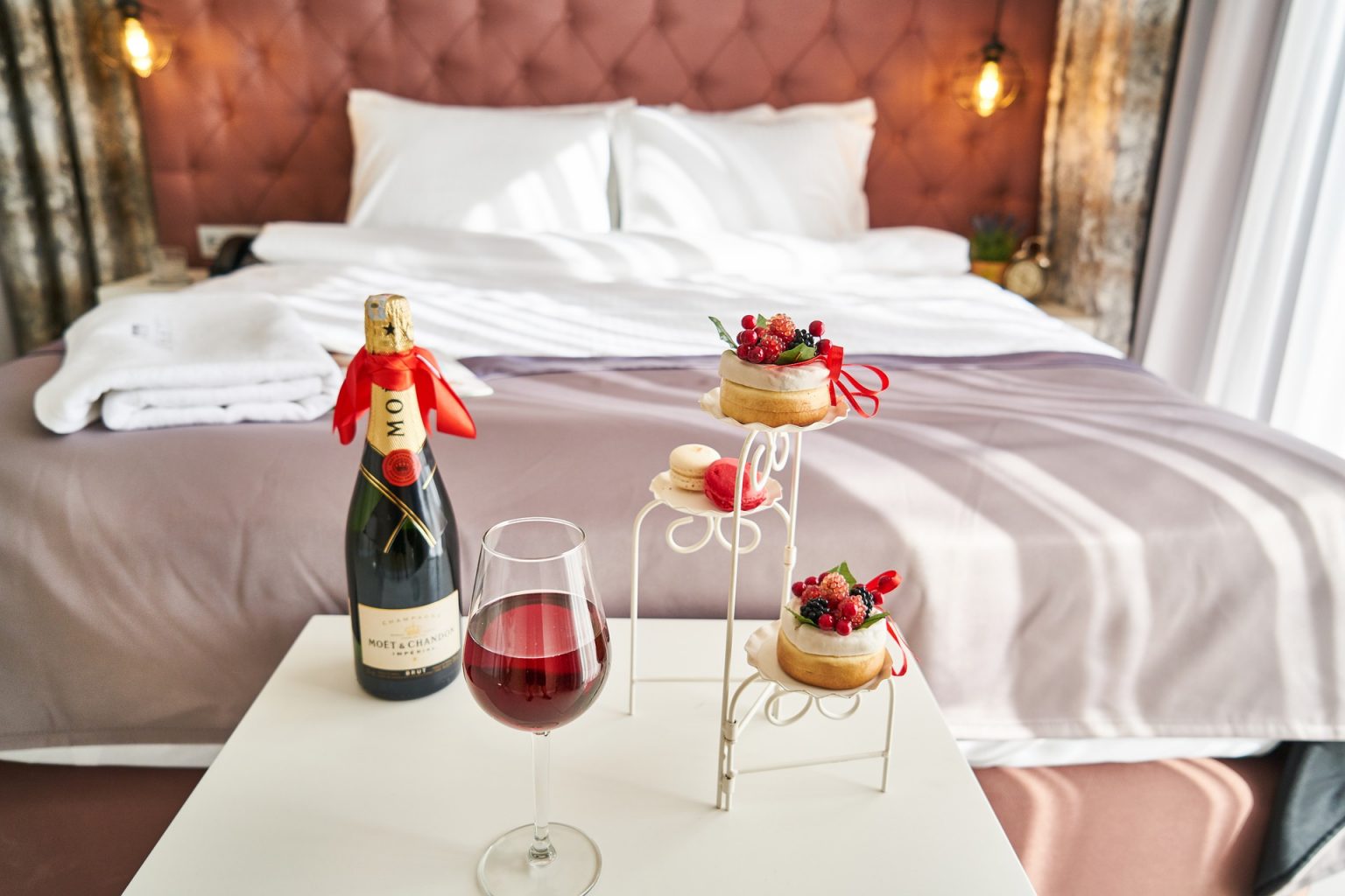 51 Steamy Romance Packages That Will Spice Up Couples Getaway 51-steamy-romance-packages-that-will-spice-up-couples-getaway