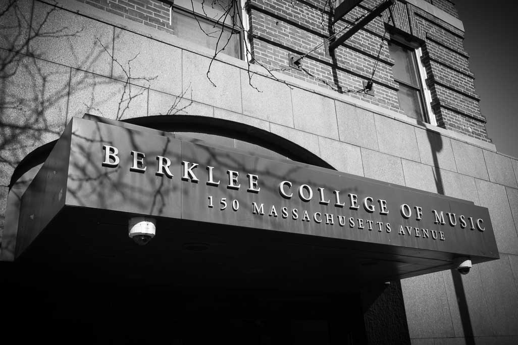 Best Haunted Houses in Boston for Halloween Fun - Enjoy Travel Life