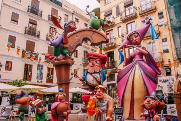 25 Fun Spain Experiences You Definitely Won't Want to Miss!