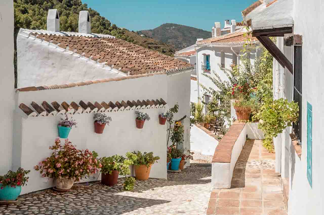 25 Fun Spain Experiences You Definitely Won't Want to Miss!