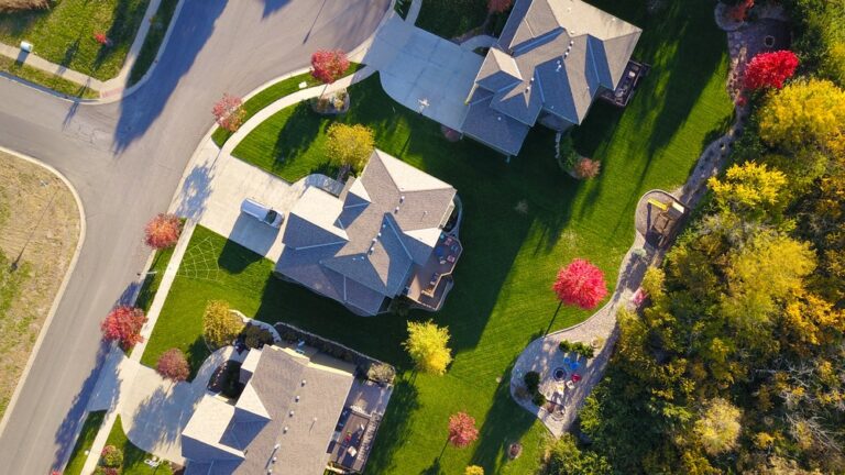 5 Important Things to Consider Before Buying a Holiday Home