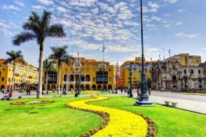 9 Most Beautiful Peruvian Plants and Striking Flowers in Peru