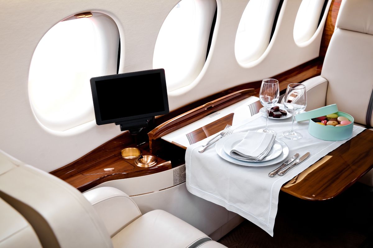 Business Class Flying: How to Have the Best Flight Experience