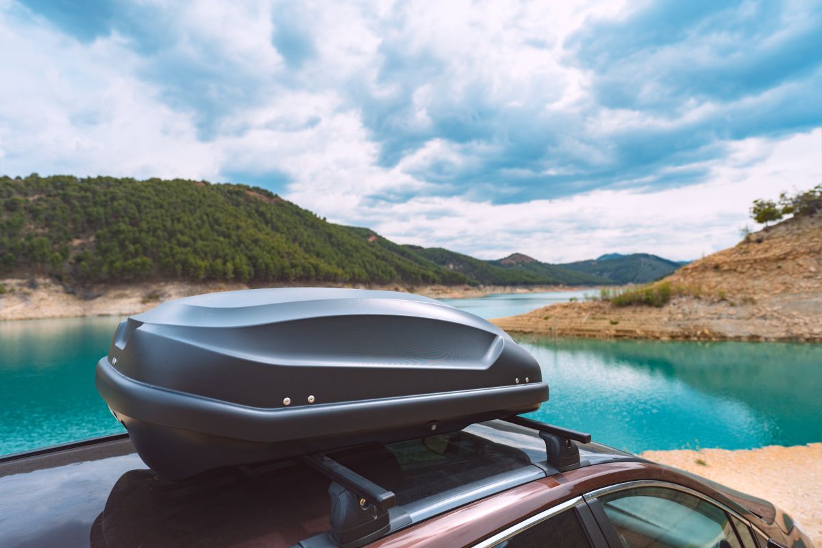 How To Choose the Best Roof Basket or Cargo Carrier For Your Car?