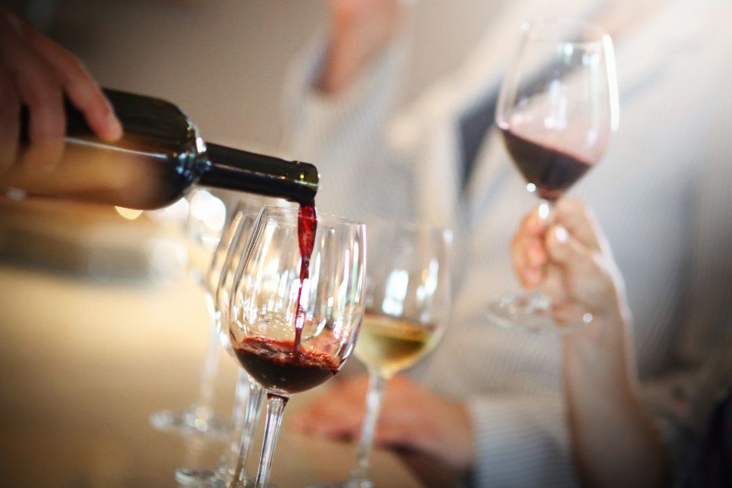 Wine Tasting for Beginners: Swirl, Sip, and Savor!