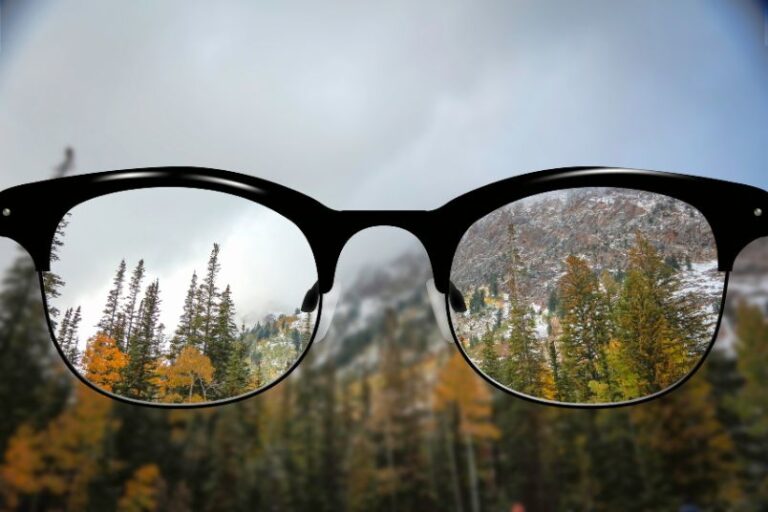 Traveling with Clear Vision: 3 Easy Tips to See the World Sharper